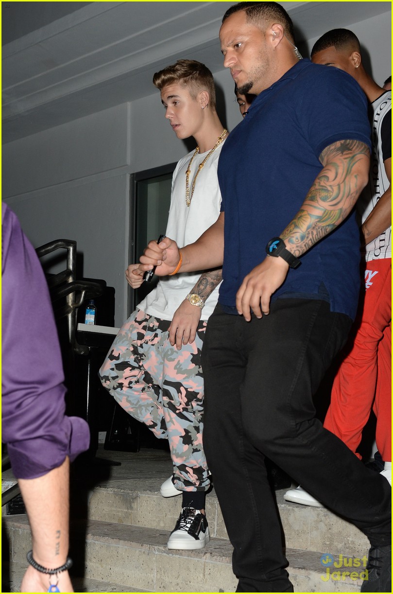 Full Sized Photo Of Justin Bieber Austin Mahone 18th Birthday Dinner 15 Austin Mahone
