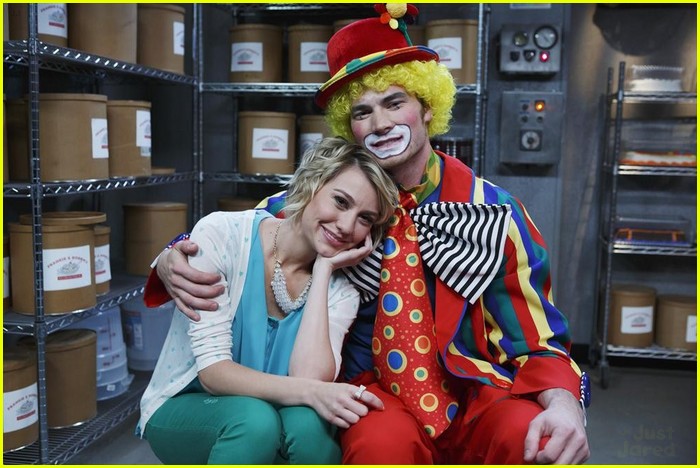 Tahj Mowry & Derek Theler Clown It Up on 'Baby Daddy' Tonight | Photo ...