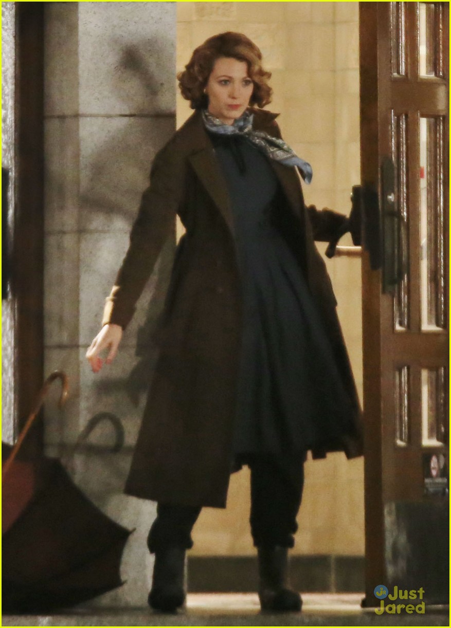 Blake Lively: Husband Ryan Reynolds Nabs 'Woman In Gold' Role | Photo ...