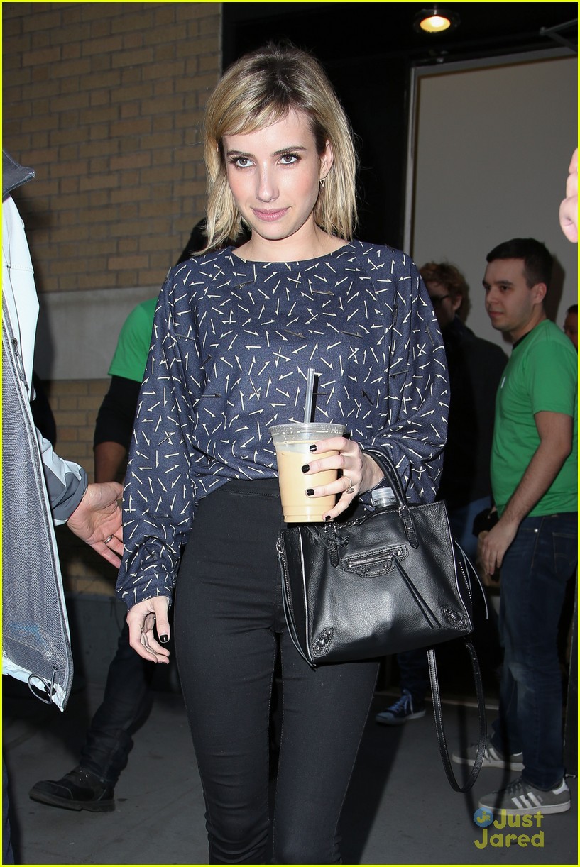 Nat Wolff Makes Emma Roberts Laugh Lots at The Apple Store | Photo ... Nat Wolff Makes Emma Roberts Laugh Lots at The Apple Store | Photo ...