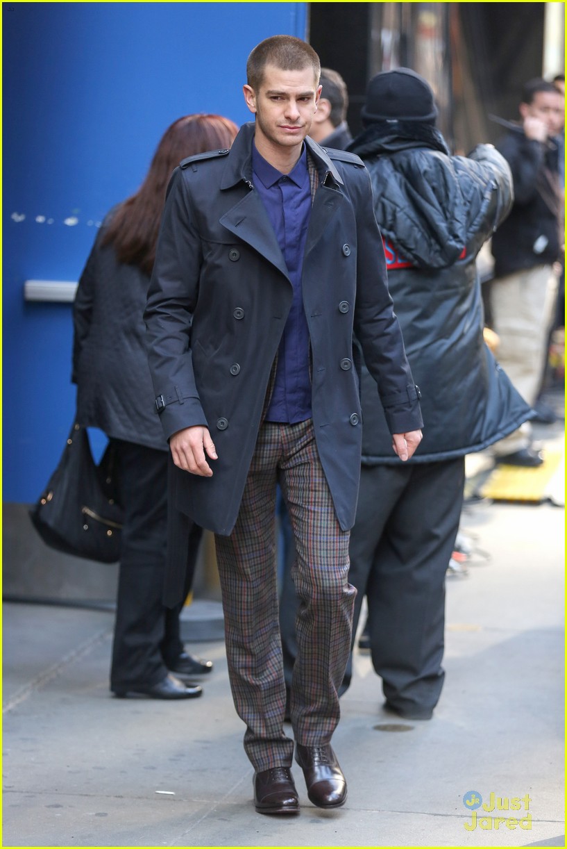 Full Sized Photo of emma stone andrew garfield matching good morning ...