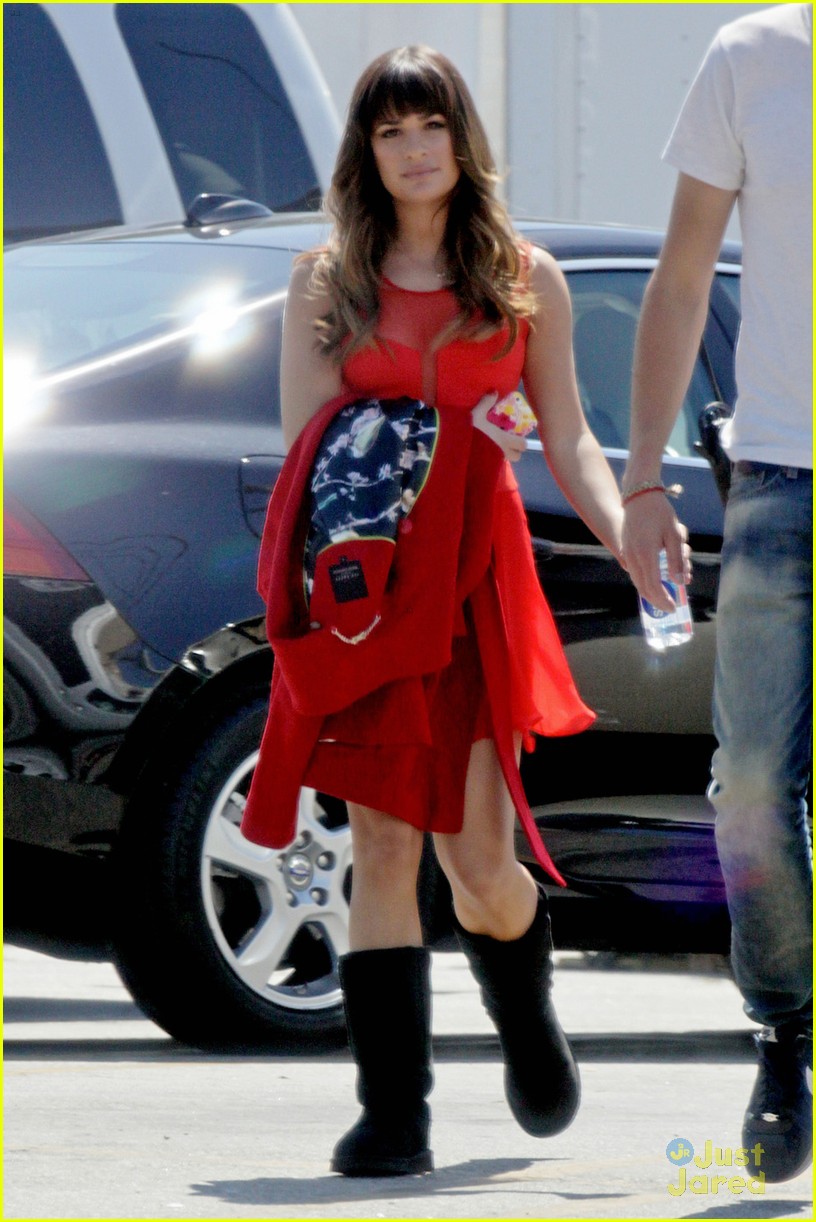 Lea Michele & 'Glee' Co-Stars Preview Life in the Big Apple | Photo ...