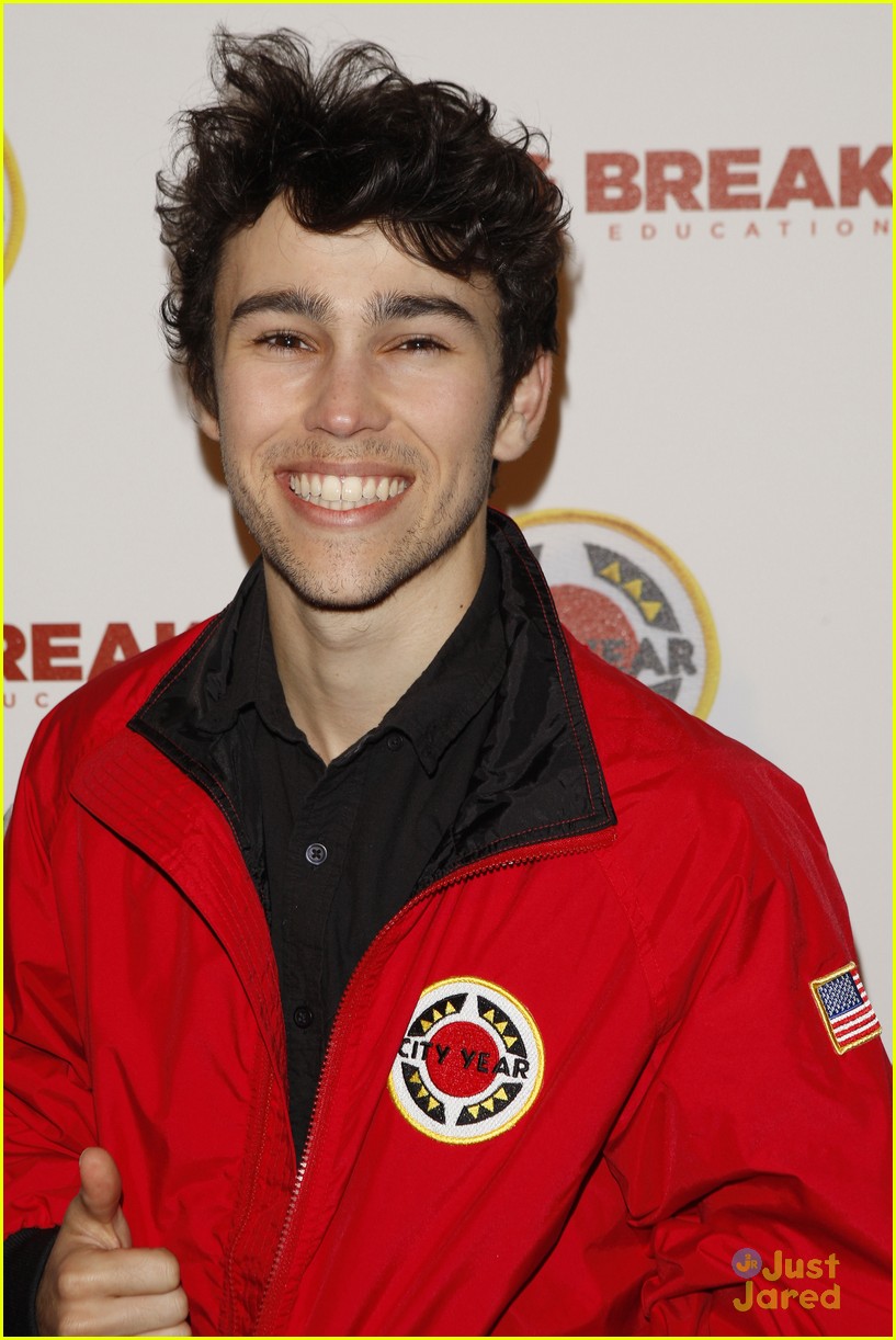 Jake T. Austin & Greer Grammer Get Colorful at City Year Los Angeles ...