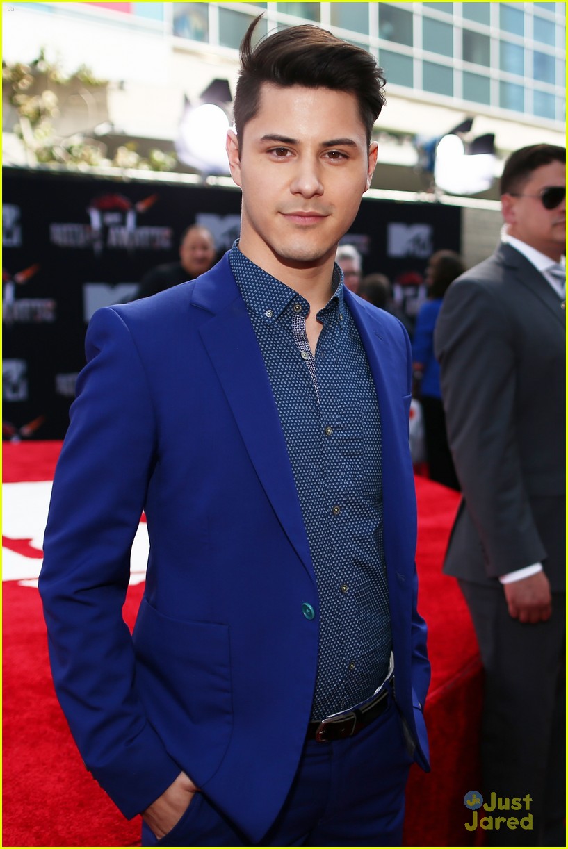 Gregg Sulkin & Michael J. Willett Aren't 'Faking It' at MTV Movie ...