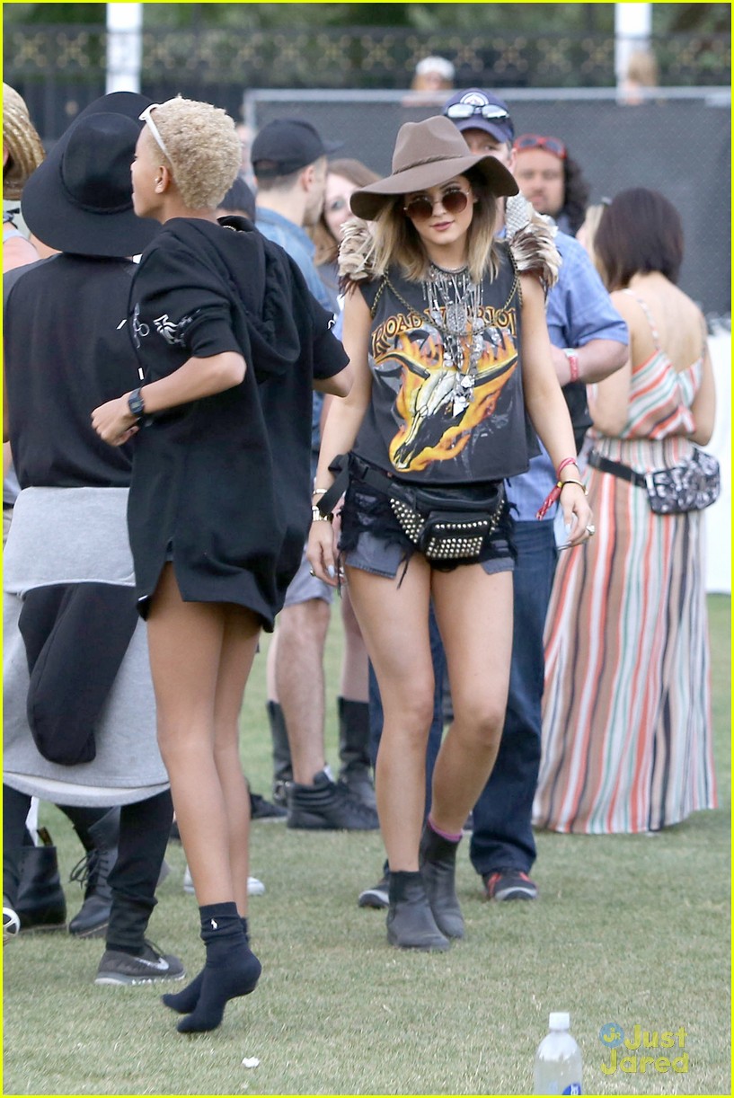 Full Sized Photo Of Kendall And Kylie Jenner Hang Out With Jaden And
