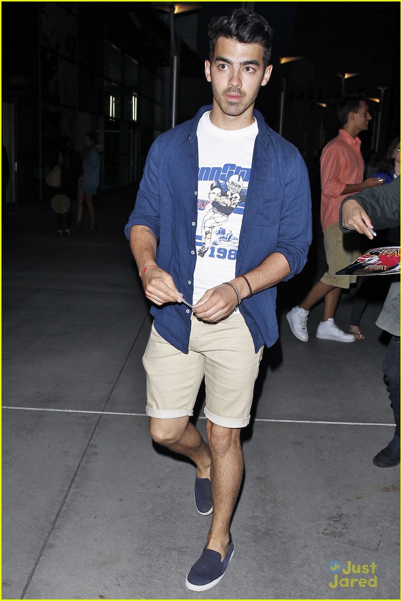 Joe & Nick Jonas Take Brother Frankie & Blanda Eggenschwiler to Easter ...