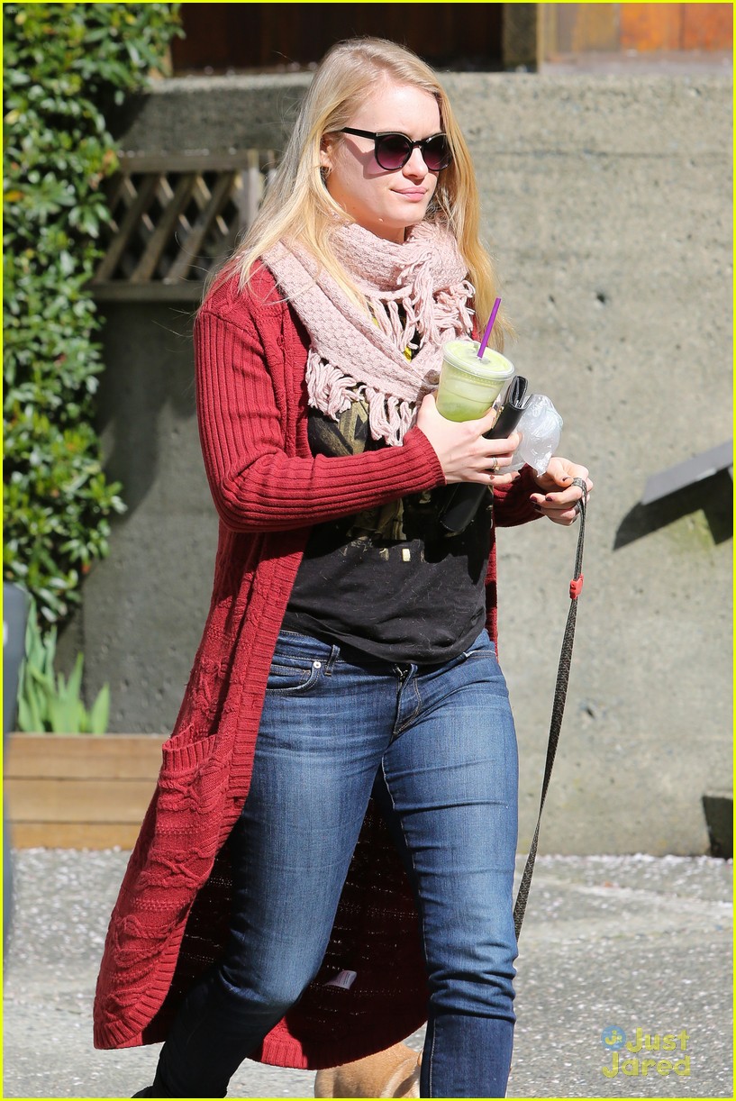 Leven Rambin Walks Her Pup Before Late-Night 'Tomorrow People' Shoot ...