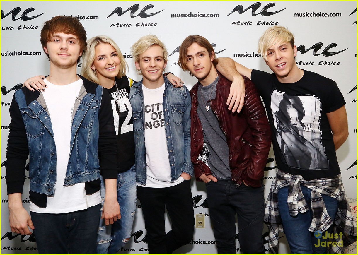 R5 Gets Silly and Answers Some Fan Questions! | Photo 669155 - Photo ...