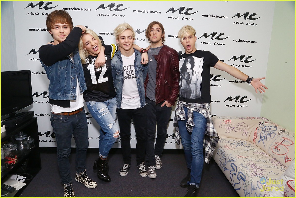 R5 Gets Silly and Answers Some Fan Questions! | Photo 669159 - Photo ...