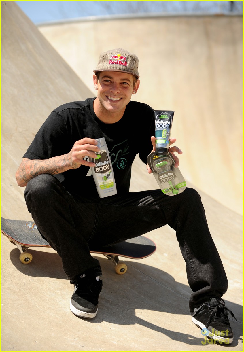 Ryan Sheckler And Miley Cyrus