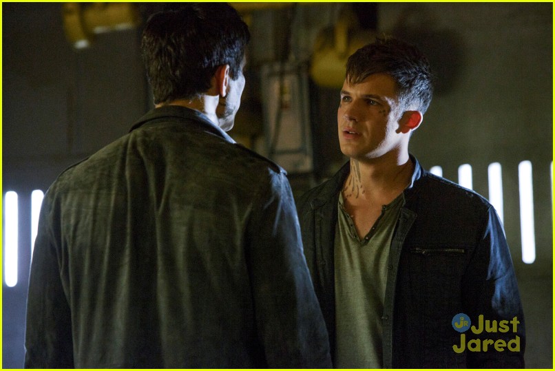 Roman & Emery Argue! What Will Happen On Tonight's All-New 'Star ...