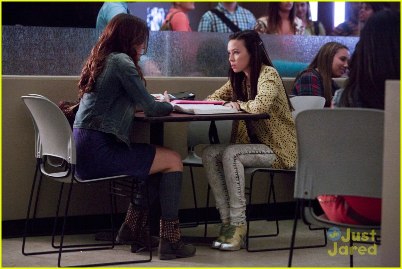 Roman Takes Out His Anger on Emery in 'Star-Crossed' Tonight | Photo ...