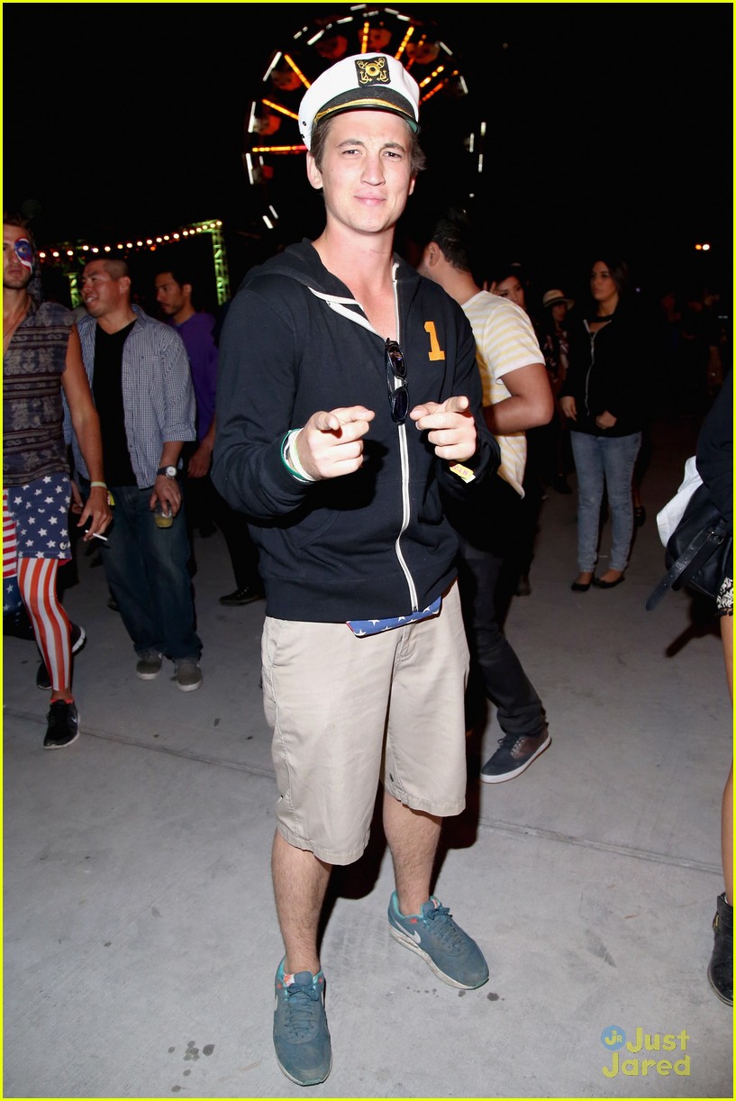 Miles Teller, Logan Lerman & Jonathan Groff Party at Coachella 2014 ...
