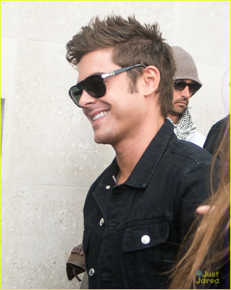 Zac Efron: Seth Rogen Makes Everybody Funnier | Photo 667280 - Photo ... Zac Efron: Seth Rogen Makes Everybody Funnier | Photo 667280 - Photo ...