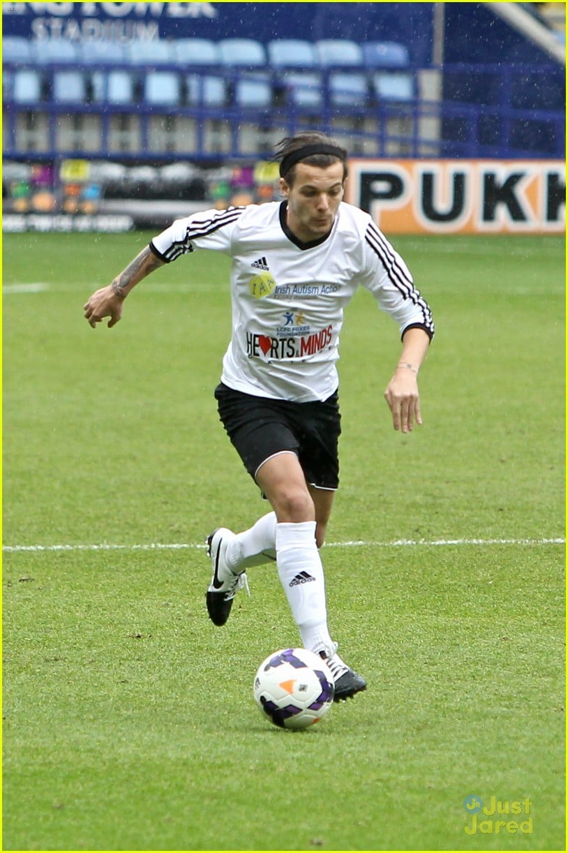 One Direction Shows Off Major Skills in Charity Soccer Game for Irish ...
