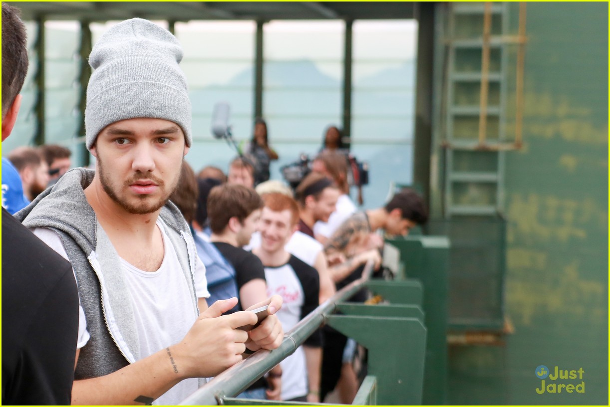 One Direction Cause Havoc While Visiting Christ The Redeemer Statue in ...