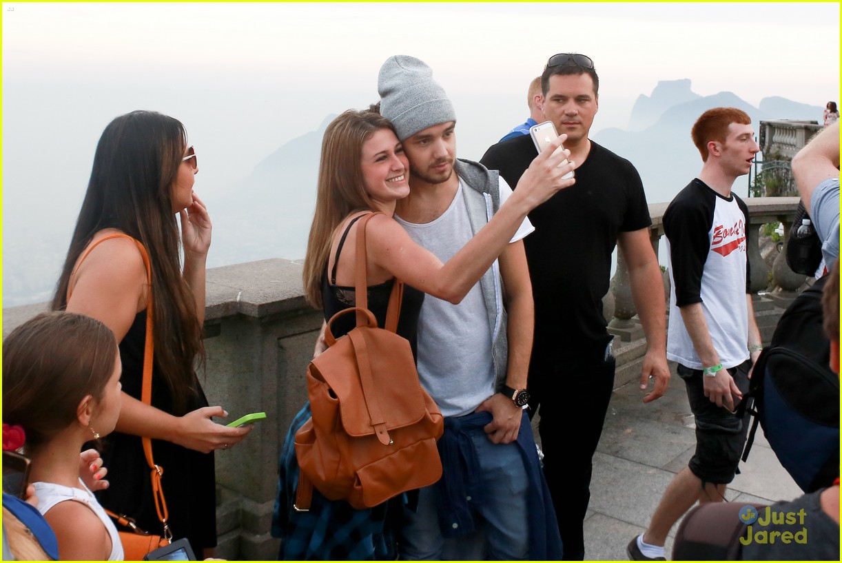 One Direction Cause Havoc While Visiting Christ The Redeemer Statue in ...