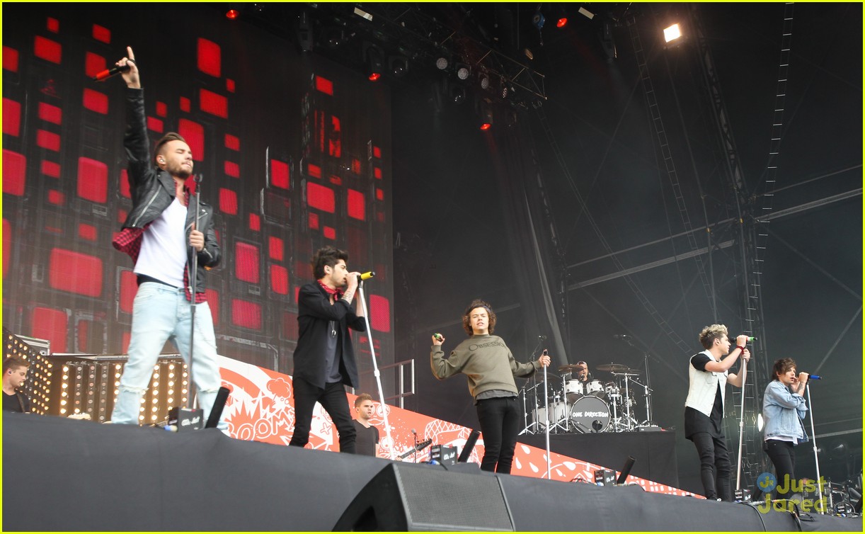One Direction Turn Up BBC Radio 1's Big Weekend - See All The Pics ...