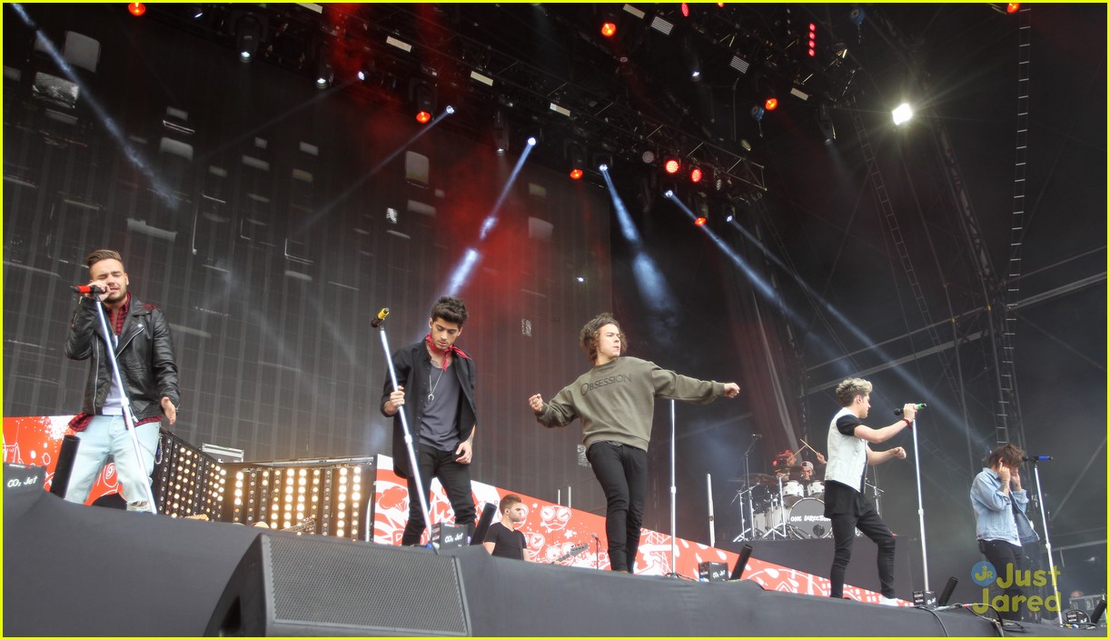 One Direction Turn Up BBC Radio 1's Big Weekend - See All The Pics ...