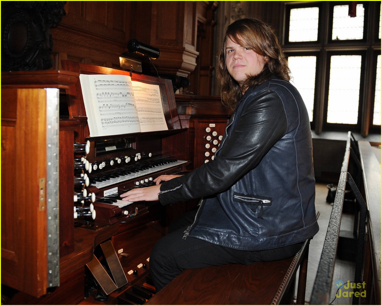 Caleb Johnson Performs on 'American Idol' Top 3 Semi-Finals - Watch Now ...