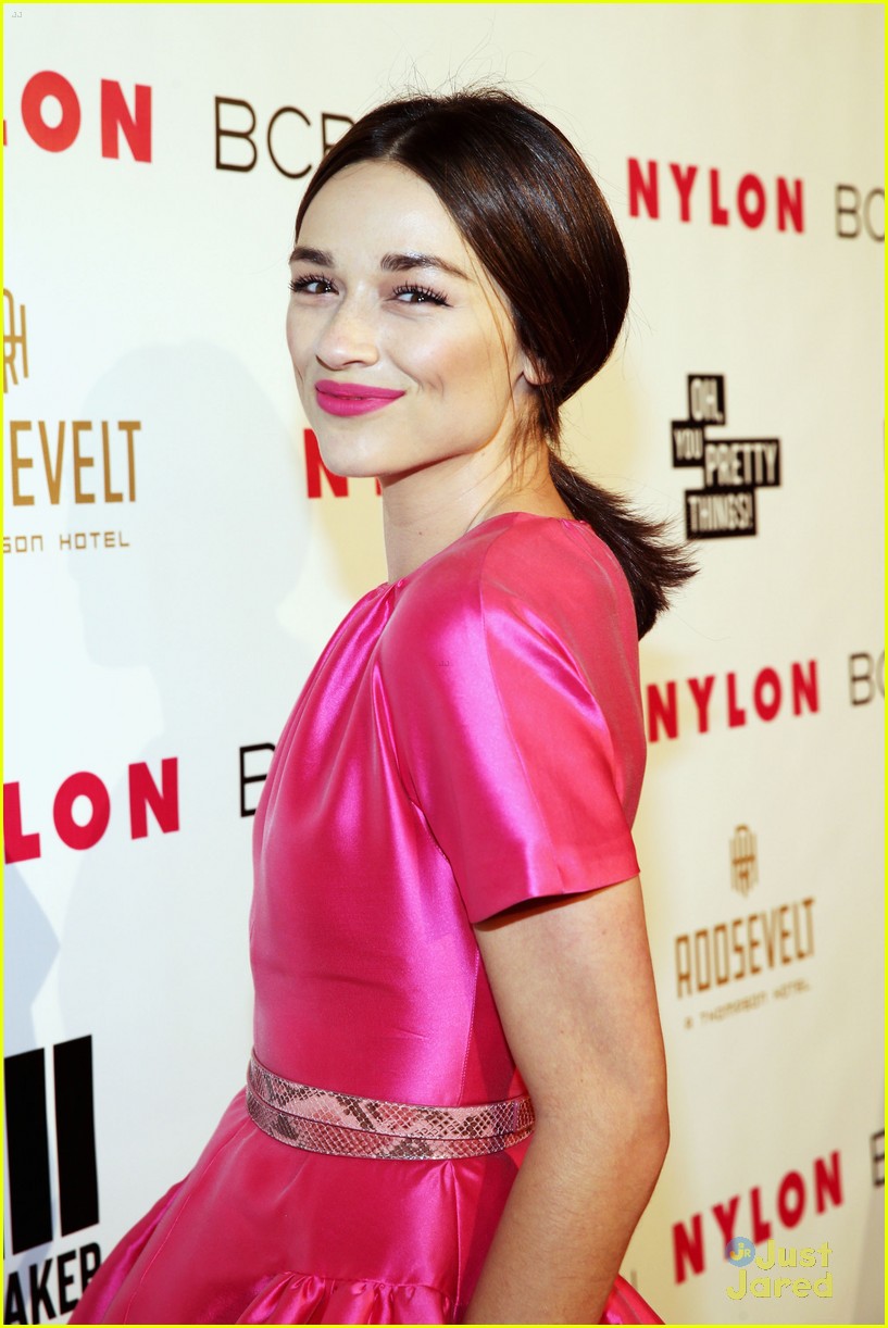 Crystal Reed & Greer Grammer Really Paint The Town Red For Nylon's ...