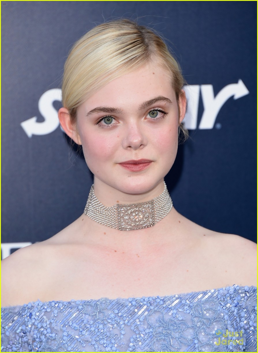 Elle Fanning Looks Like a Dream at 'Maleficent' Hollywood Premiere ...