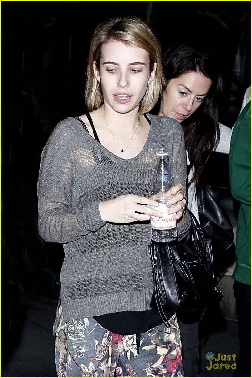 Evan Peters Says First Kiss with Emma Roberts was 'Really Awkward ...