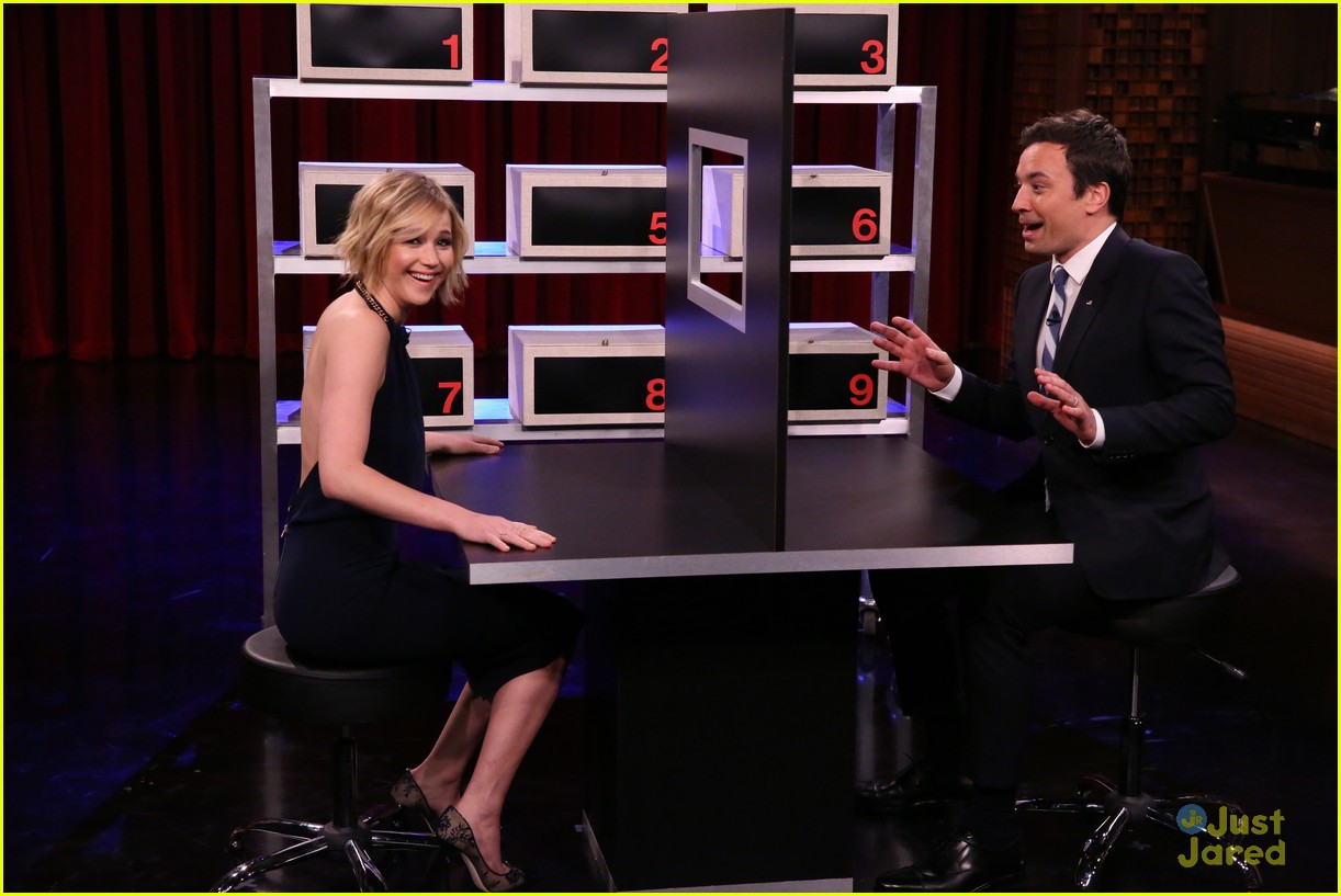 Jennifer Lawrence Wears a Beard for 'Fallon' Appearance! | Photo 676321 ...