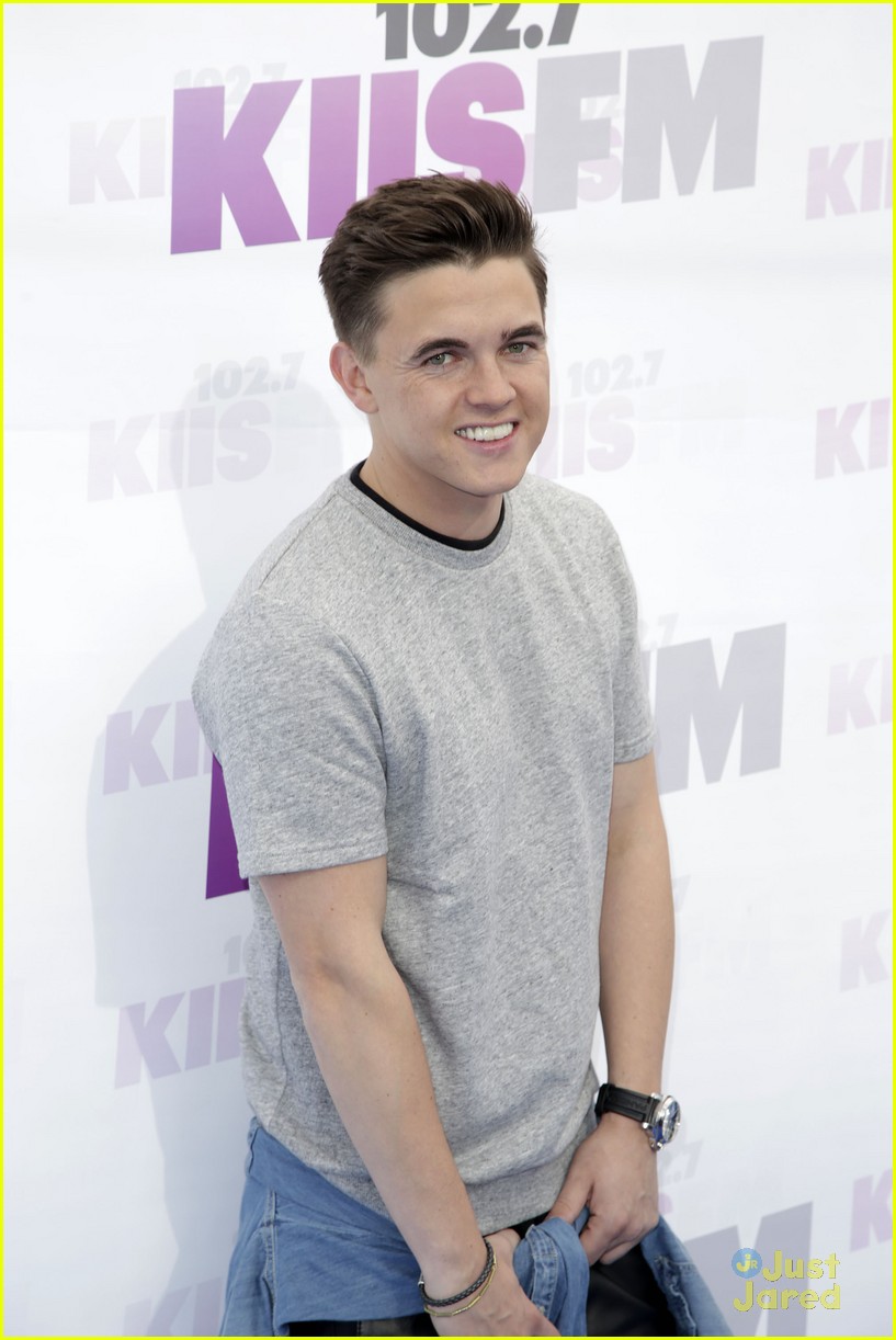Jesse McCartney & Aubrey Peeples Flash Smiles at Wango Tango 2014 ...
