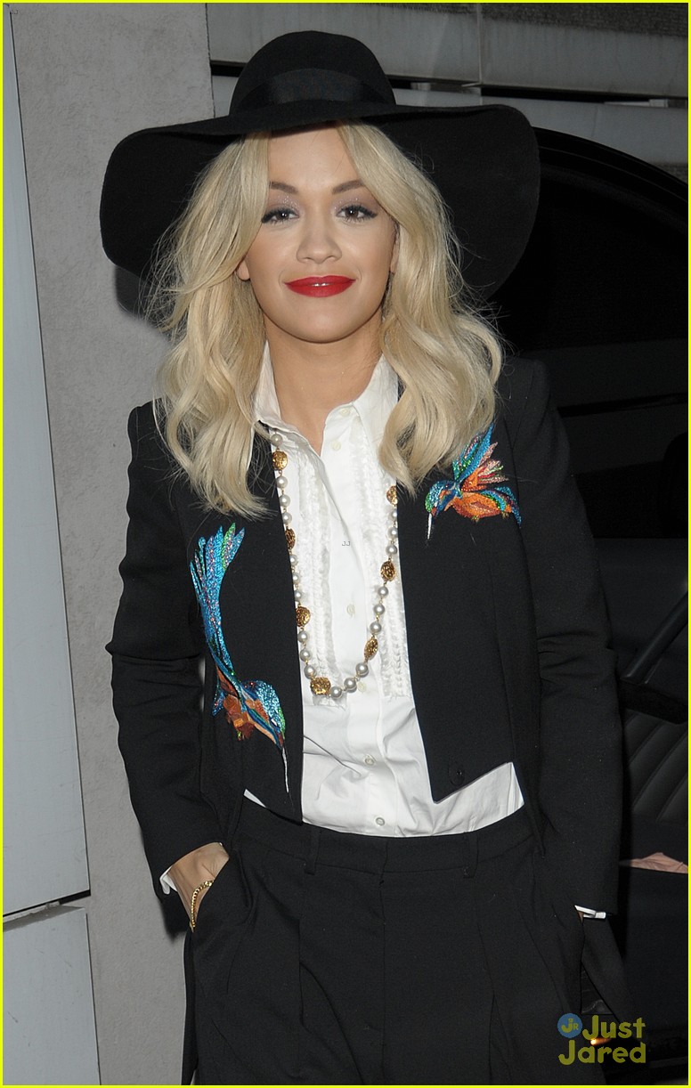 Full Sized Photo of rita ora red bombshell paris 41 | Rita Ora is a Red ... Full Sized Photo of rita ora red bombshell paris 41 | Rita Ora is a Red ...