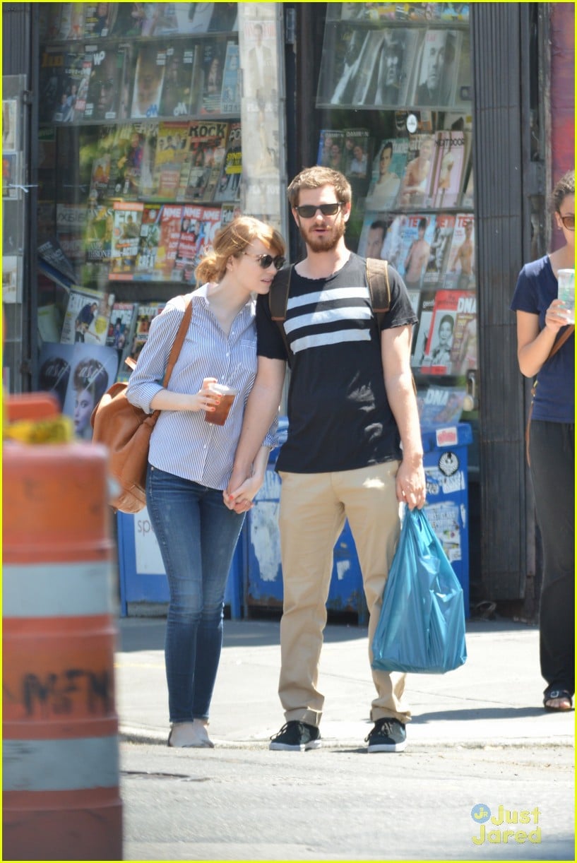 Full Sized Photo of andrew garfield confronts paparazzi on stroll with ...