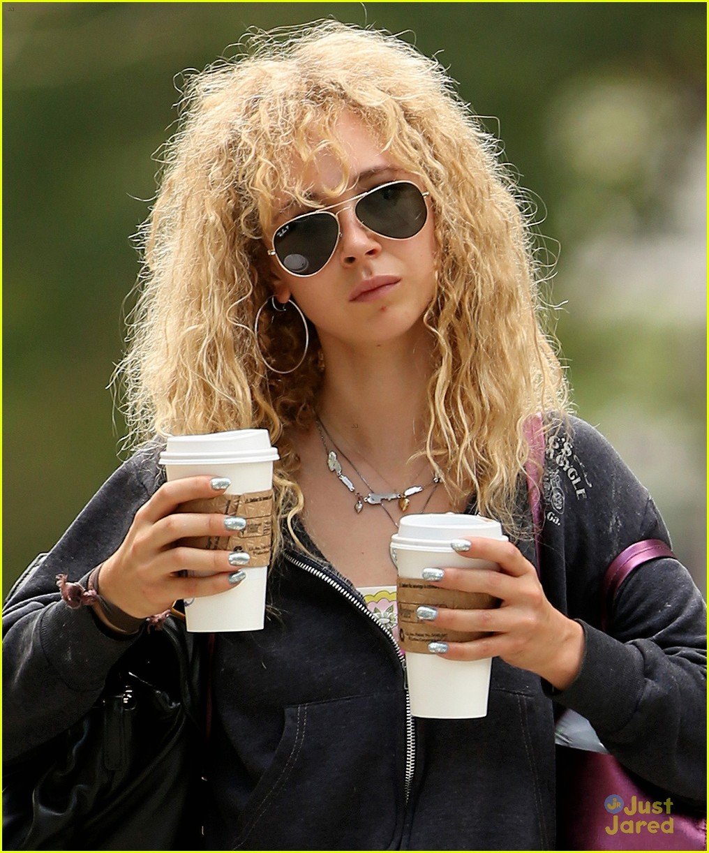 Juno Temple Says 'I'm Not Sure I Ooze Leading Lady,' But JJJ Thinks ...