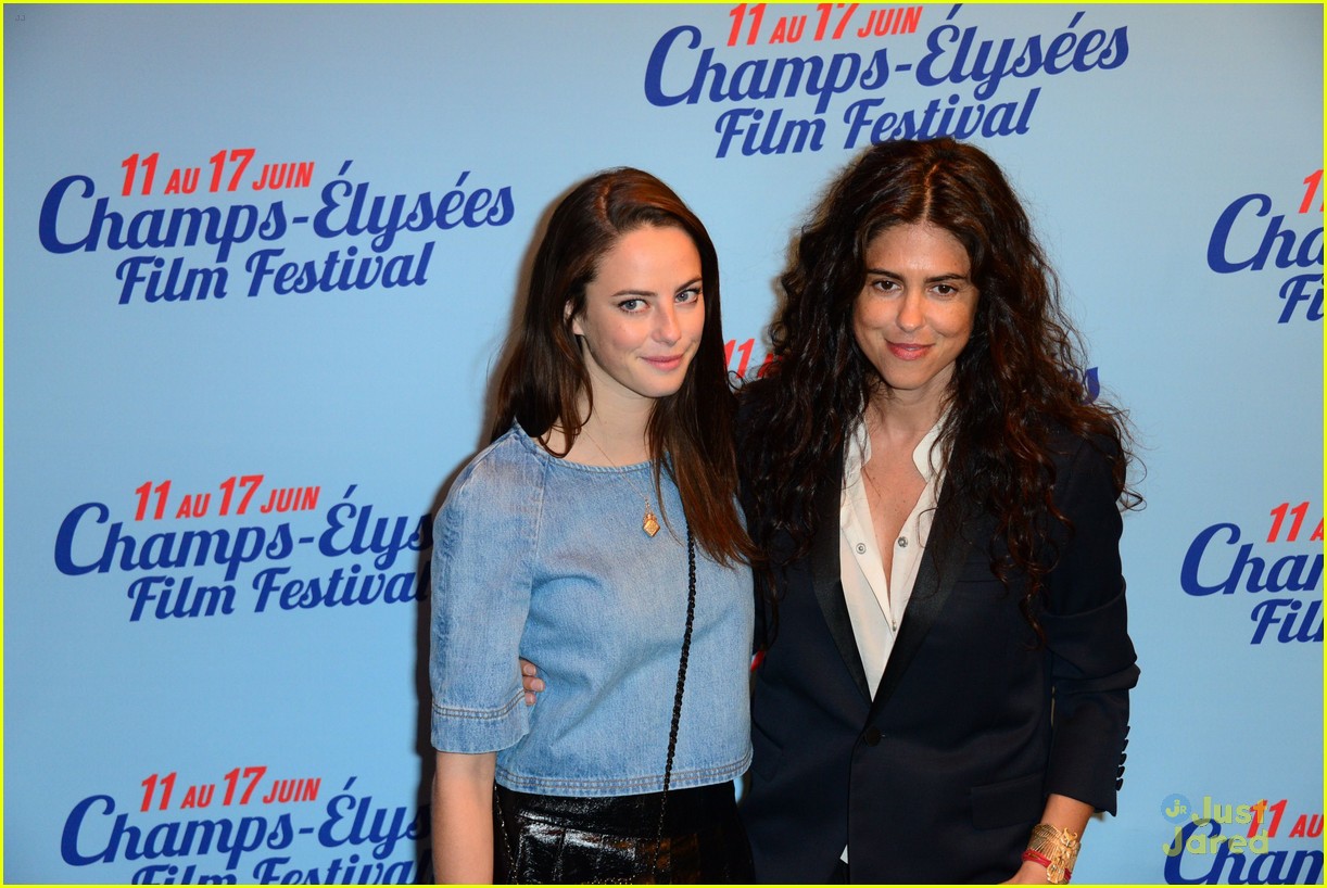 Kaya Scodelario Roots For Brazil in World Cup Ahead of 'Emanuel' Paris ...