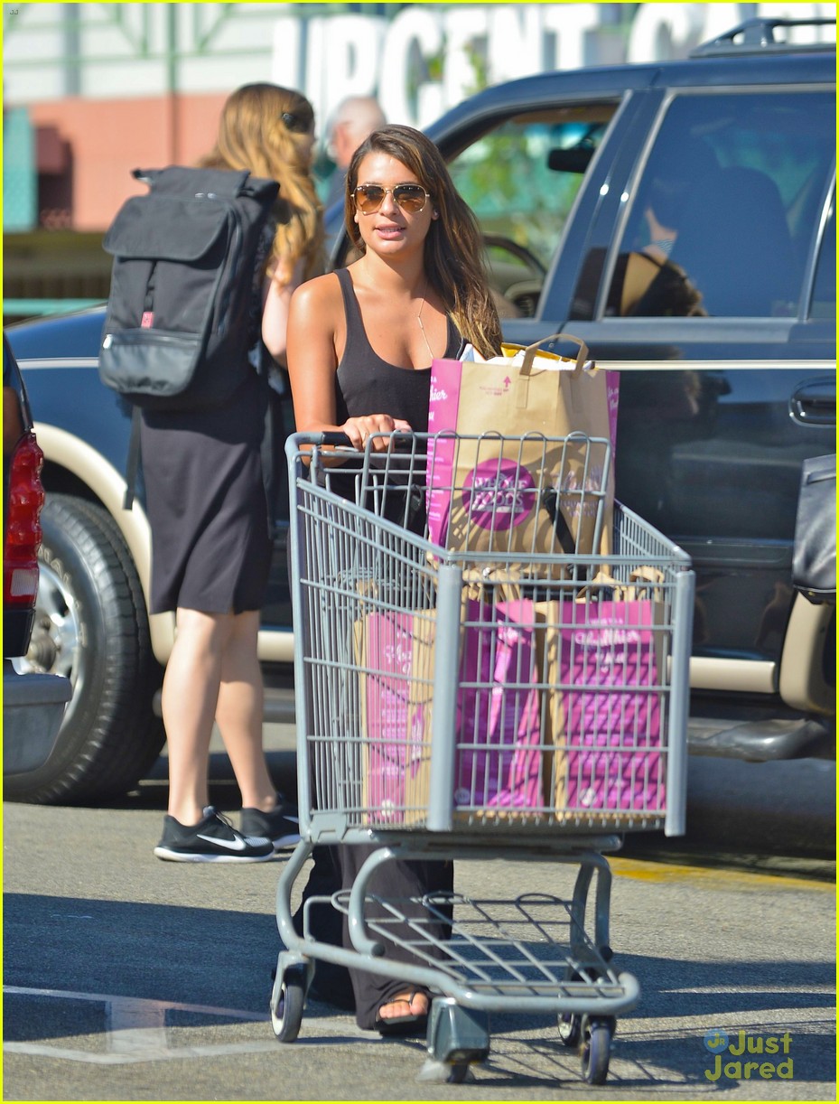 Lea Michele: Skin Care Has Always Been a Priority For Me! | Photo ... Lea Michele: Skin Care Has Always Been a Priority For Me! | Photo ...