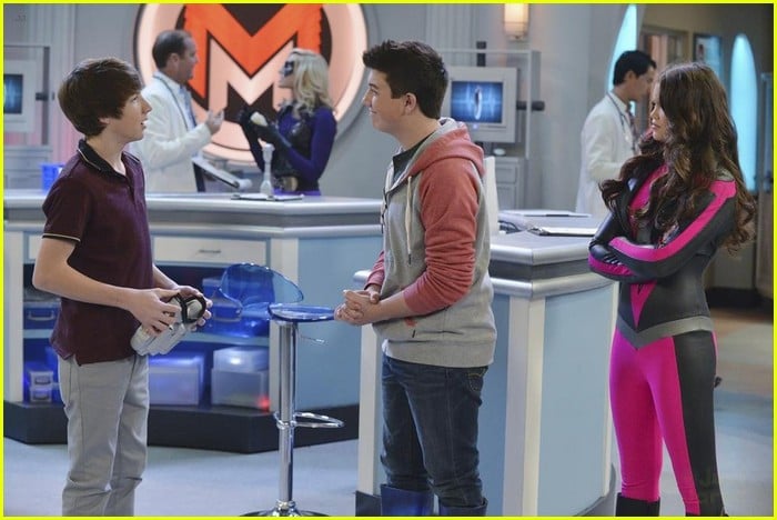Full Sized Photo of mighty med fantasy heroes stills 07 | Check Out New Stills From Tonight's ...