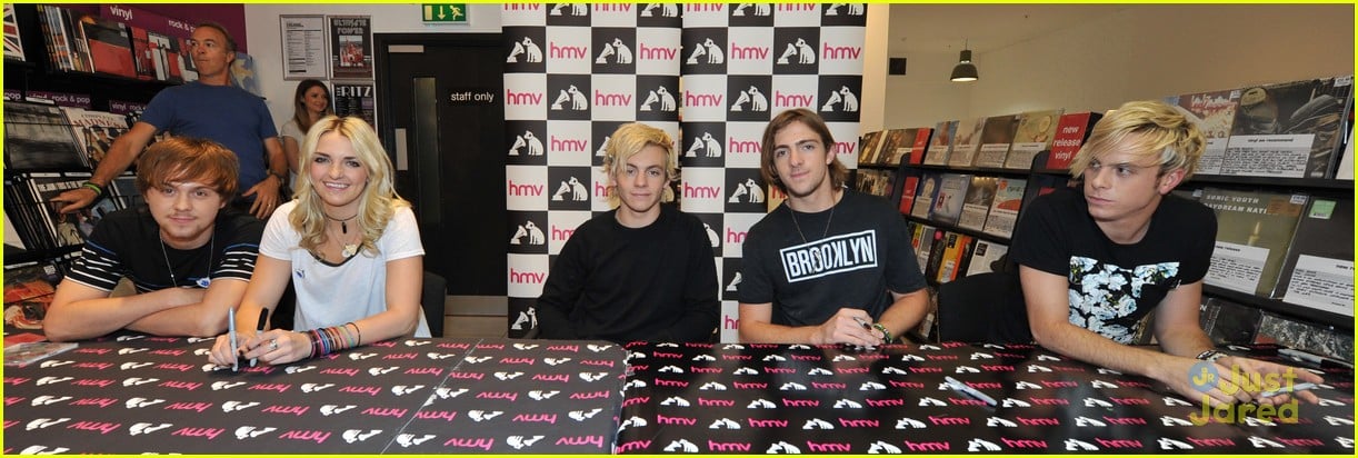 R5's Ellington Ratliff Lost His Voice & Made A Cute Hat To Let Everyone ...