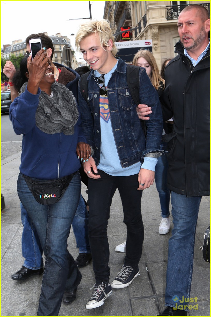 Ross Lynch Brings R5's 'Louder Tour' to Paris! | Photo 686465 - Photo ...