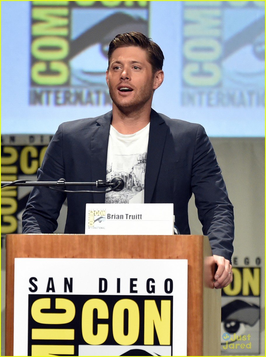 Jensen Ackles & Jared Padalecki Bring Handsome to Comic-Con! | Photo ...