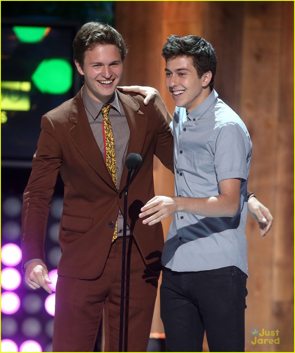 'The Fault In Our Stars' Grabs Favorite Flick Honor at Young Hollywood ...