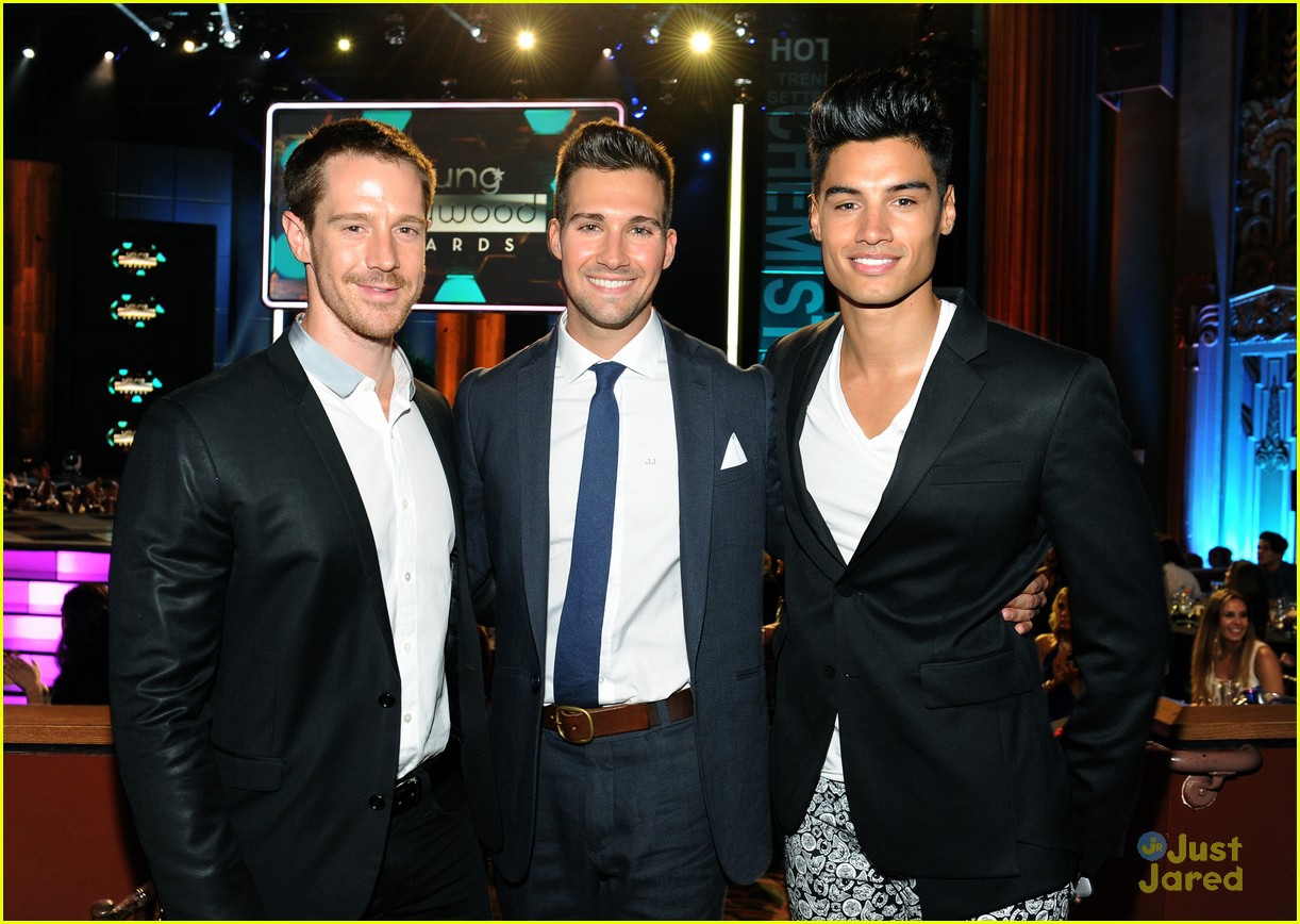 So Cute! 'Prom' Stars Cameron Monaghan & Danielle Campbell Reunite at ...