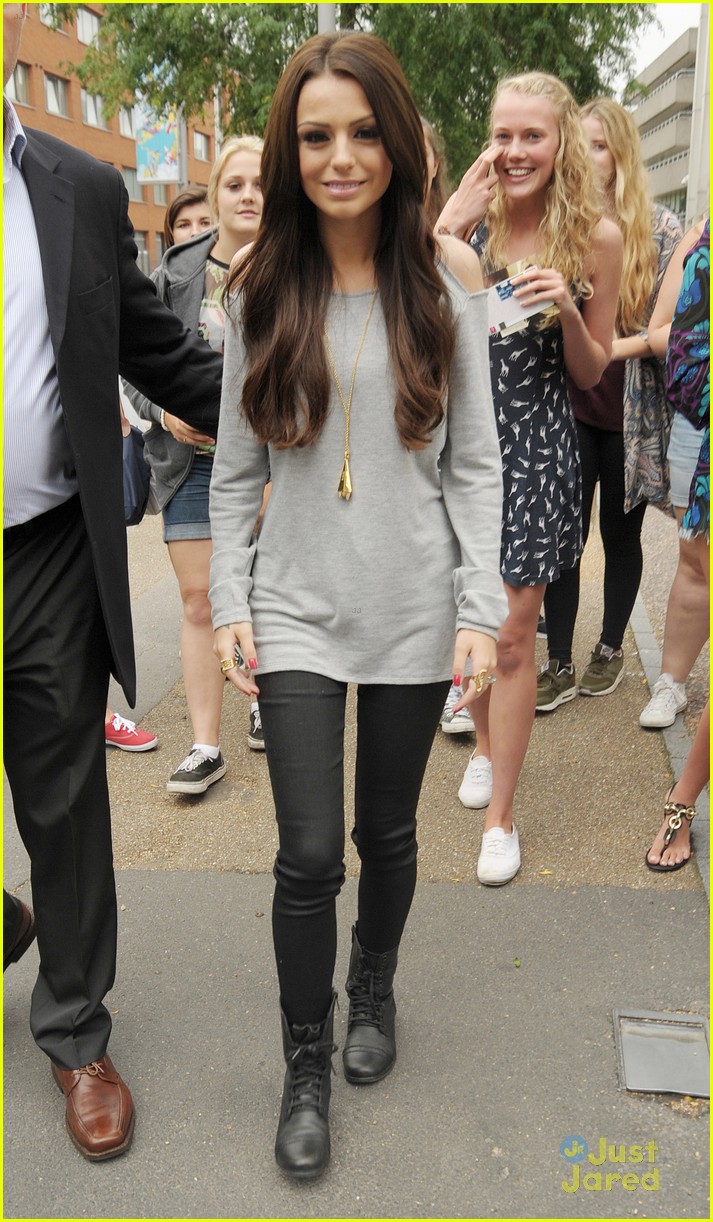 Cher Lloyd Poses For Pug Pictures Outside ITV Studios | Photo 697553 ...
