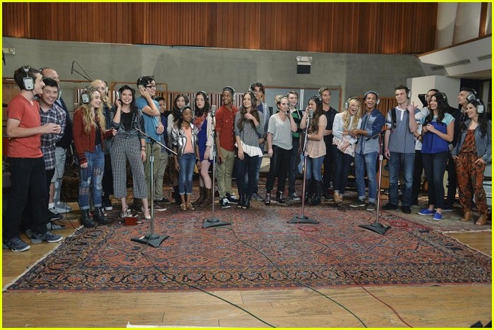 Go Behind-The-Scenes For Disney Channel's 'Frozen' Video Shoot! | Photo ...