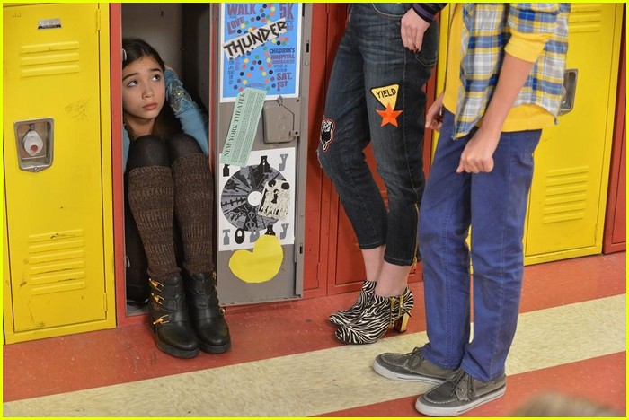 Lucas Gets Potatoes Smashed In His Face on Tonight's 'Girl Meets World ...