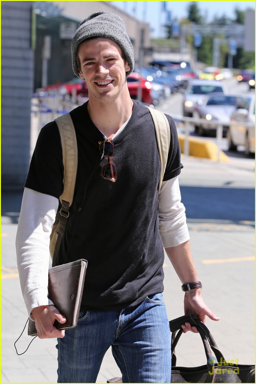 Grant Gustin Is Back In Vancouver In A 'Flash' After Comic-Con | Photo ...