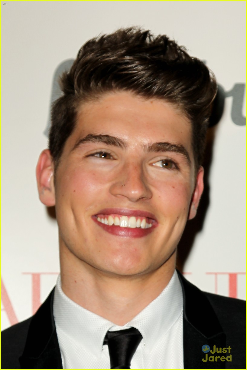 Gregg Sulkin Premieres 'Affluenza' in NYC | Photo 693755 - Photo ...