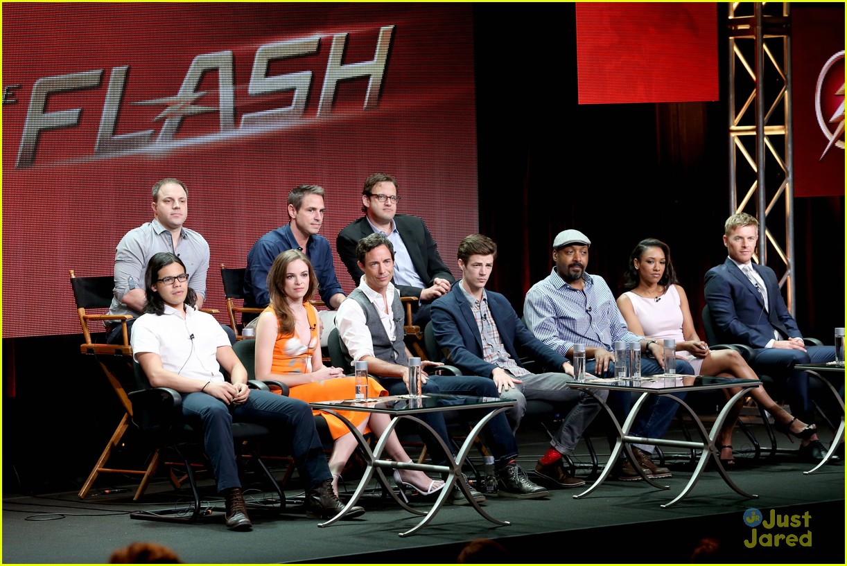 'The Flash' & 'Arrow' Will Have a Two Hour Crossover Episode! | Photo ...
