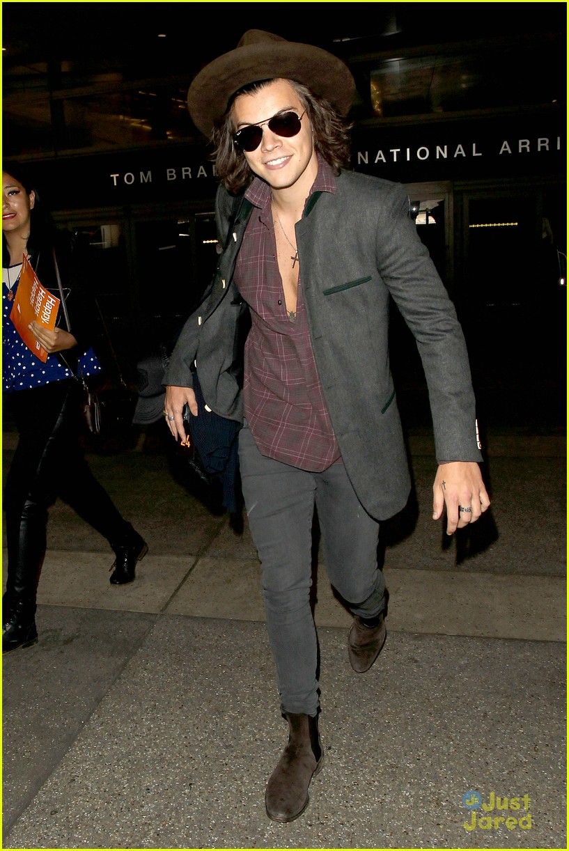 Harry Styles Airport