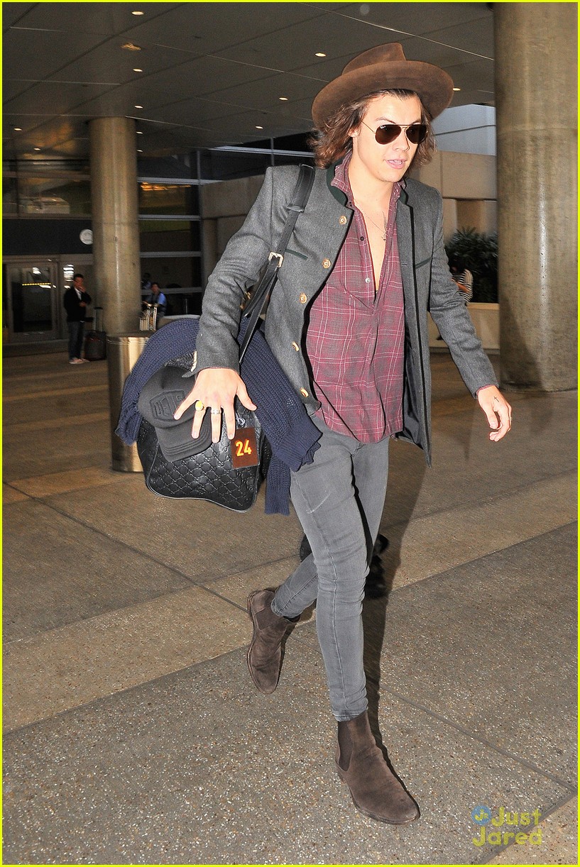 Harry Styles Airport