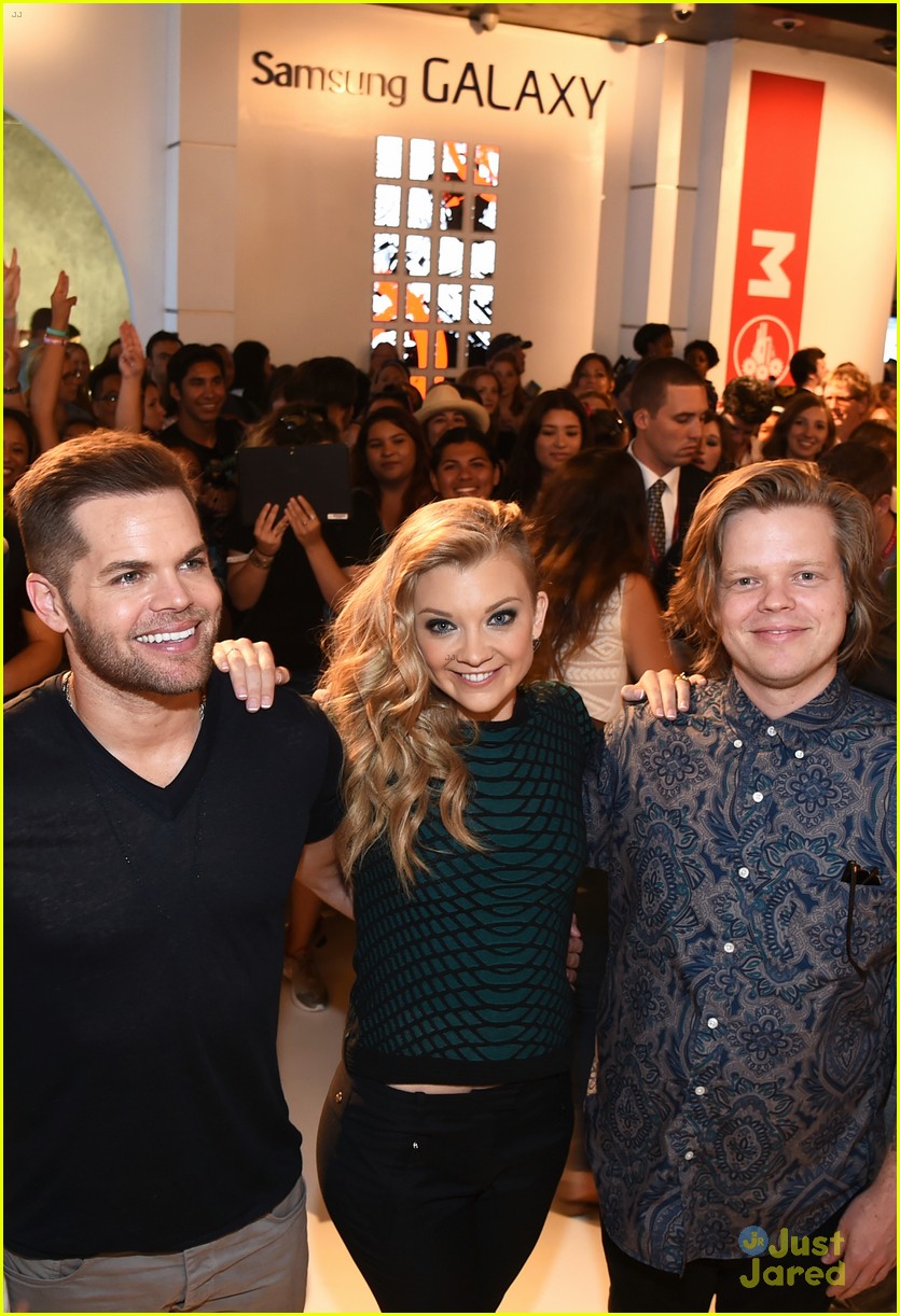 'Hunger Games: Mockingjay' Cast Members Take Over Comic-Con! | Photo ...