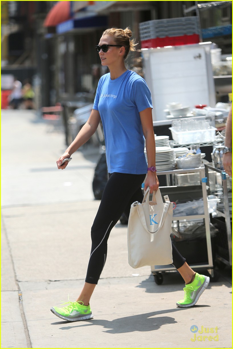 Karlie Kloss Reveals Her Model Workout Secrets! | Photo 698144 - Photo ...